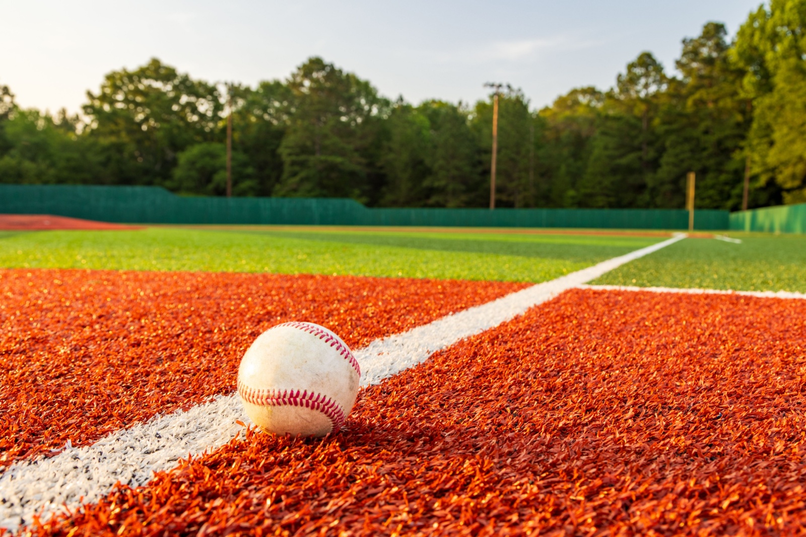 Baseball: A Fun Kids’ Guide to the Game