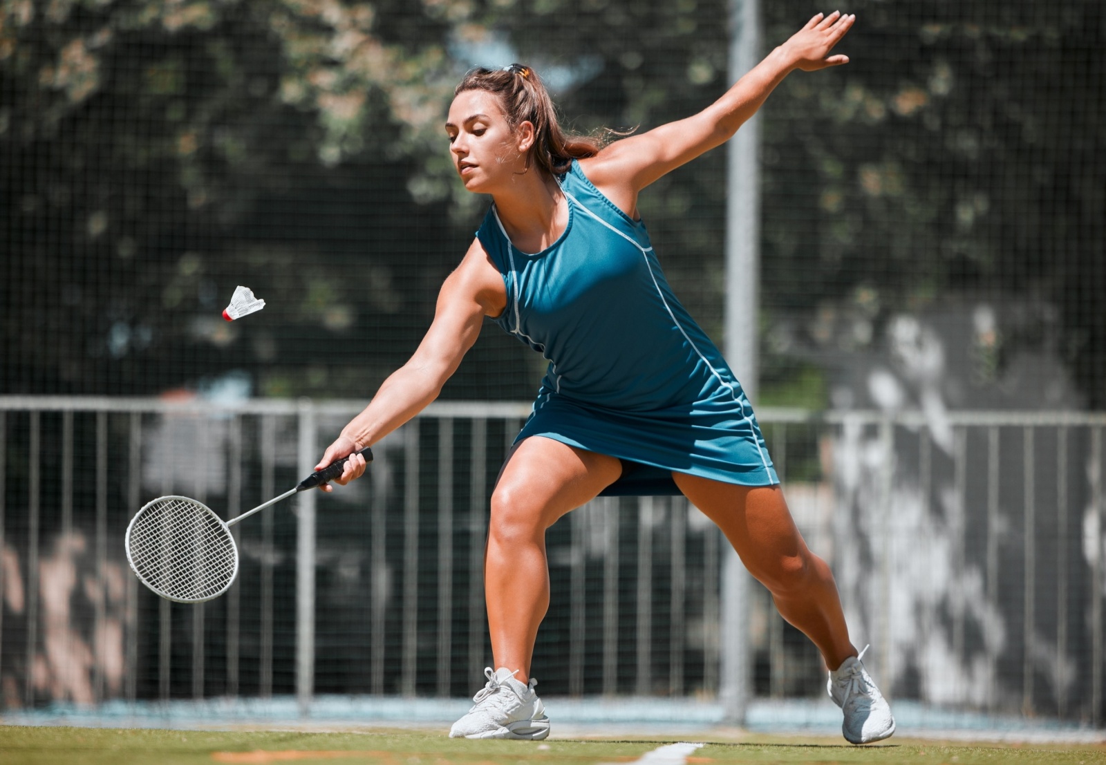 Backyard Badminton Guide: Setup, Gear & Fun